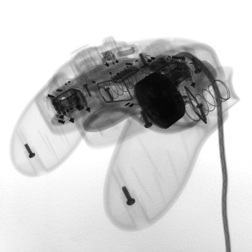 How game controllers look like when X-Rayed