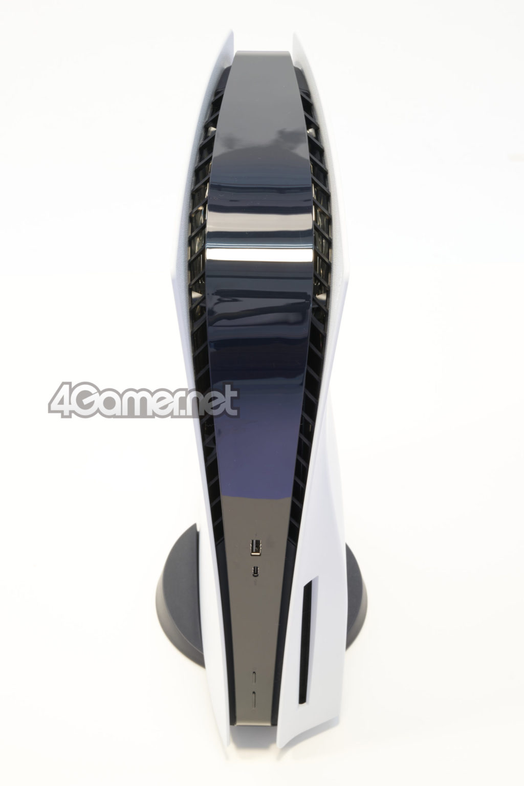 PS5 Hardware Shown off in New Hands-on Images