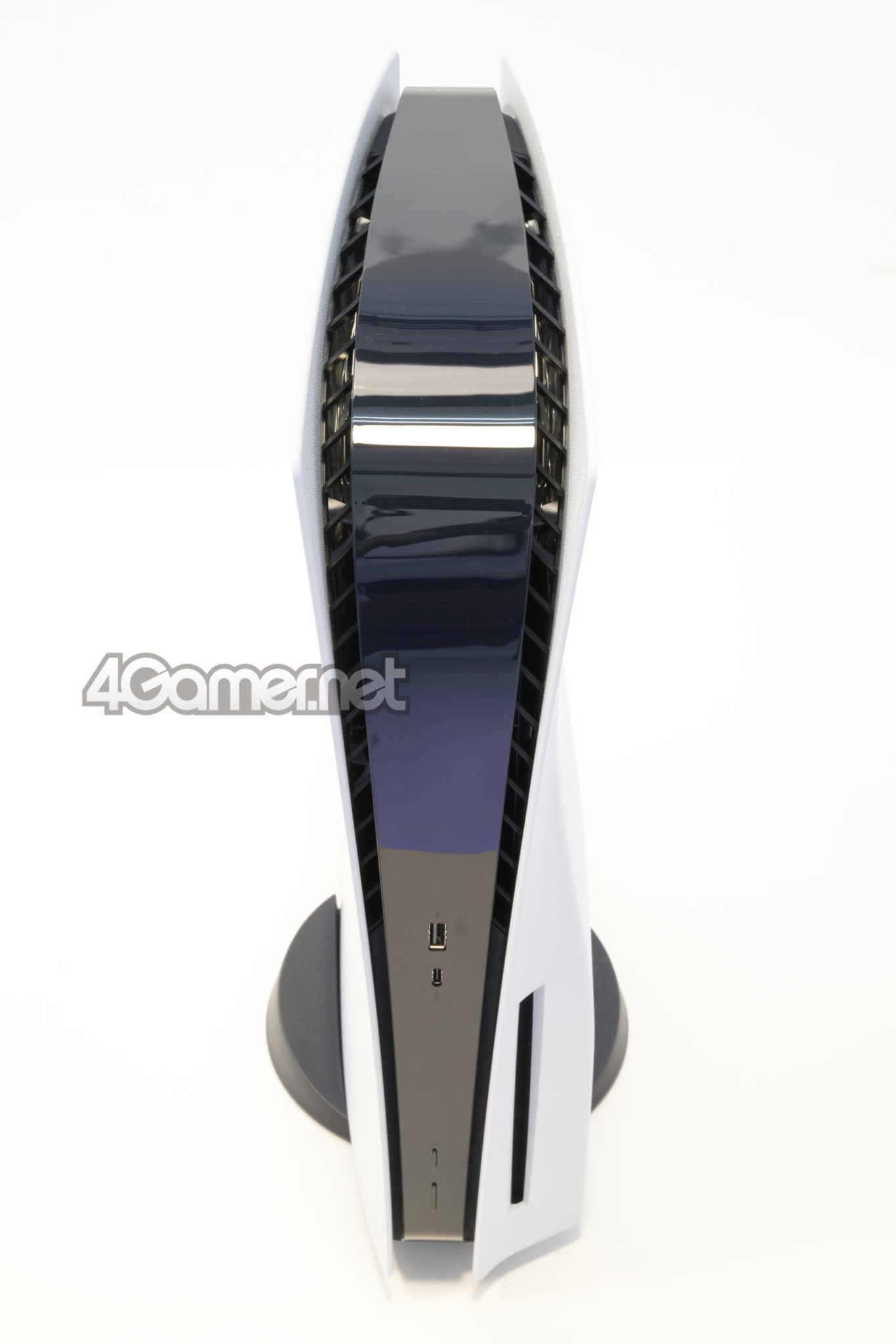 PS5 Hardware Shown off in New Hands-on Images